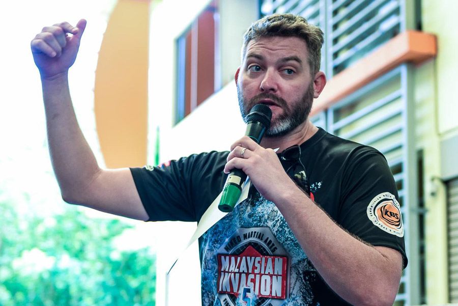 Meet Jon Nutt, the brash Full Metal Dojo frontman | Asian MMA