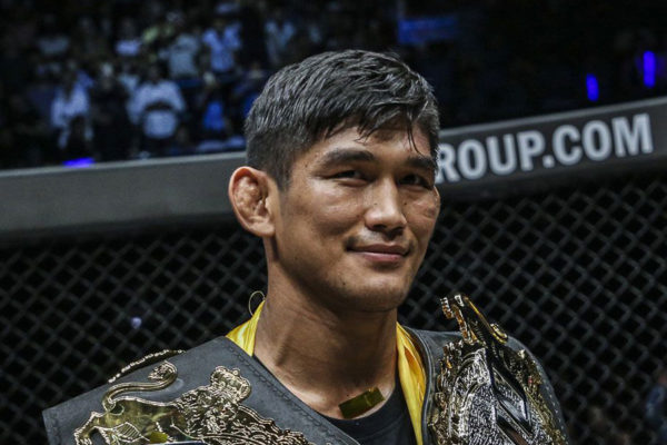 Aung La Nsang training for Vitaly Bigdash (Video) | Asian MMA
