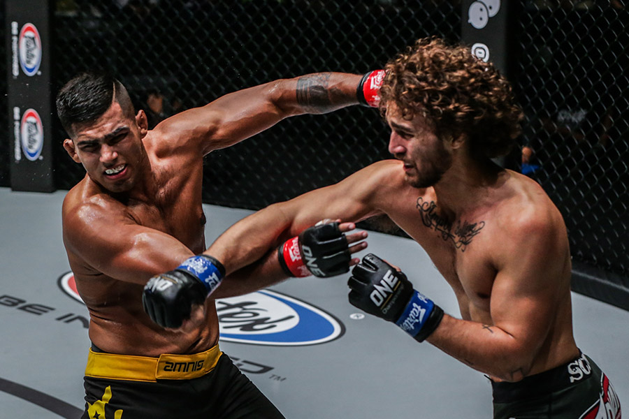 Agilan Thani challenges Hiroyuki Tetsuka to test his chin! | Asian MMA