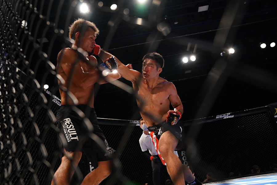 Daichi Abe returns to the winner’s circle at Deep 95 | Asian MMA