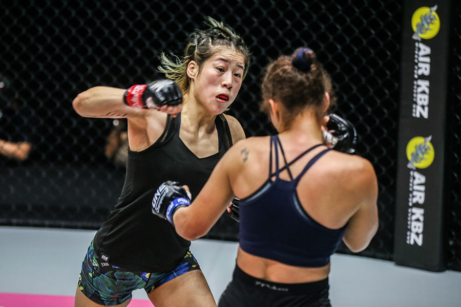 Meng Bo says Ritu Phogat is a newbie, needs to improve! | Asian MMA