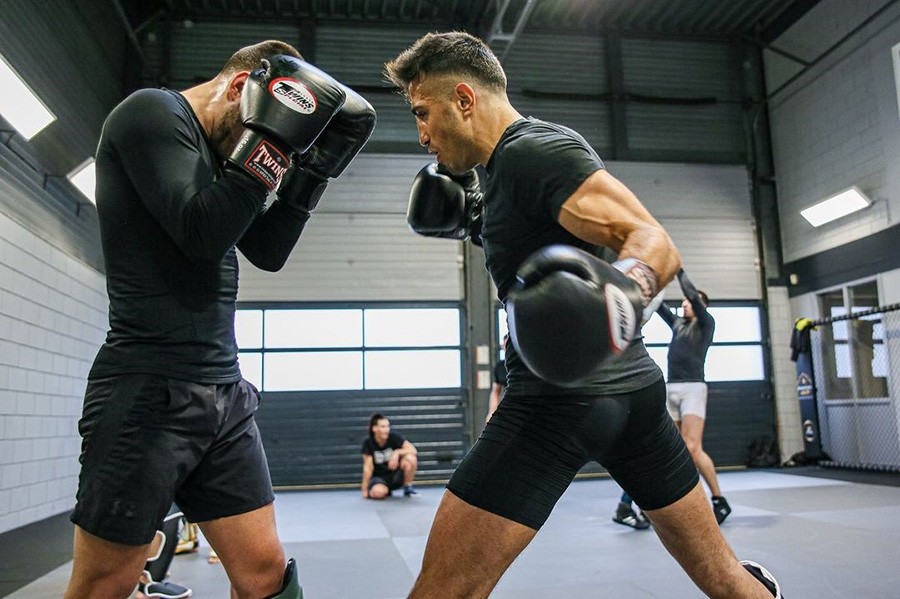 Tayfun Ozcan wants to step outside of his comfort zone | Asian MMA