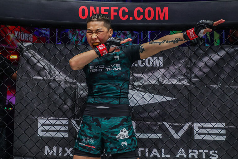 Xiong Jing Nan beats Angela Lee by decision | Asian MMA