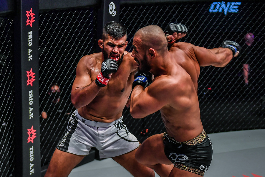 Hiroyuki Tetsuka finishes Agilan Thani in three round slugfest | Asian MMA