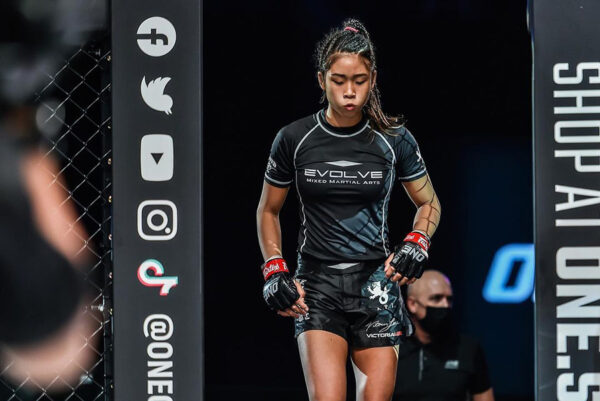 Victoria Lee focused on MMA after finishing school | Asian MMA