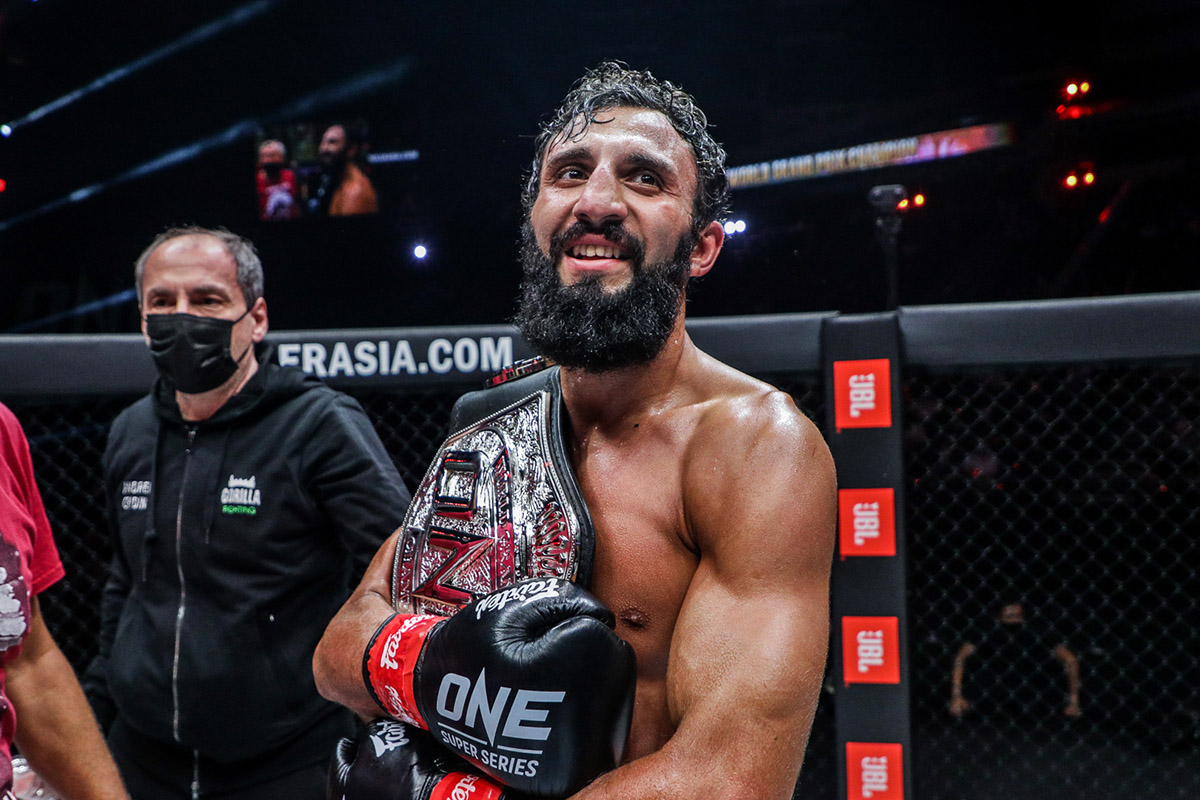 Chingiz Allazov knocks out Superbon in Bangkok | Asian MMA