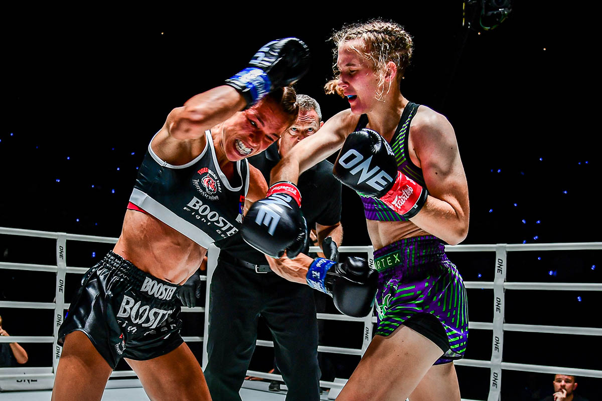 Smilla Sundell outpoints Milana Bjelogrlic at Lumpinee | Asian MMA