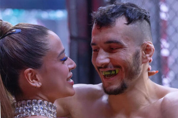 Krishna Shroff shares romantic pics with Abdul Azim Badakhshi! | Asian MMA