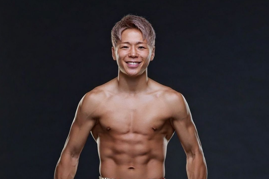 Takeru has a spinning back kick in store for Superlek! | Asian MMA